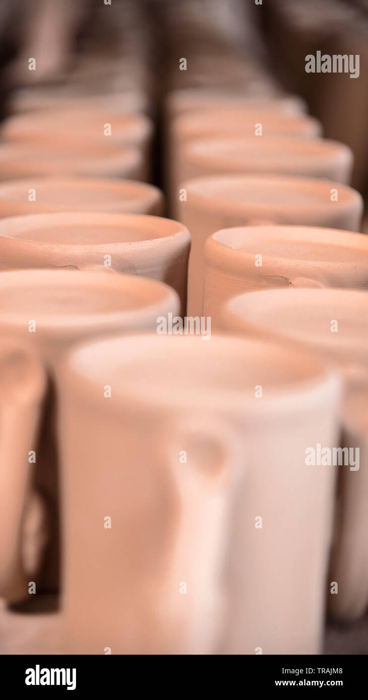 Hand made pottery hi-res stock photography and images - Alamy