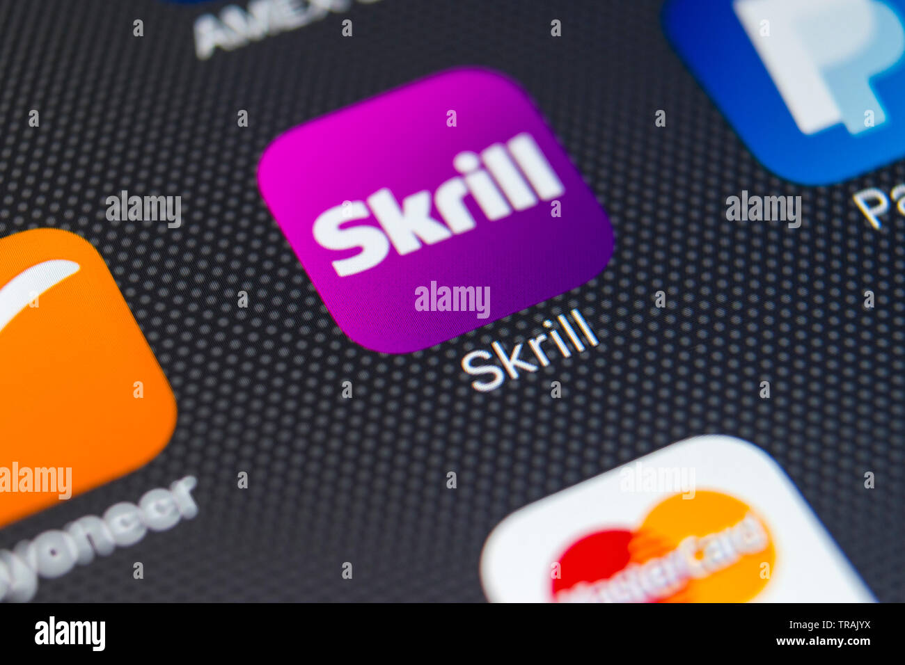 Skrill icon hi-res stock photography and images - Alamy