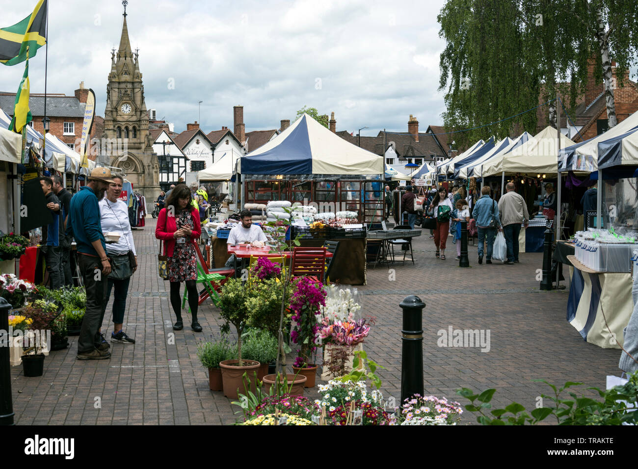 Friday market stalls hi-res stock photography and images - Alamy