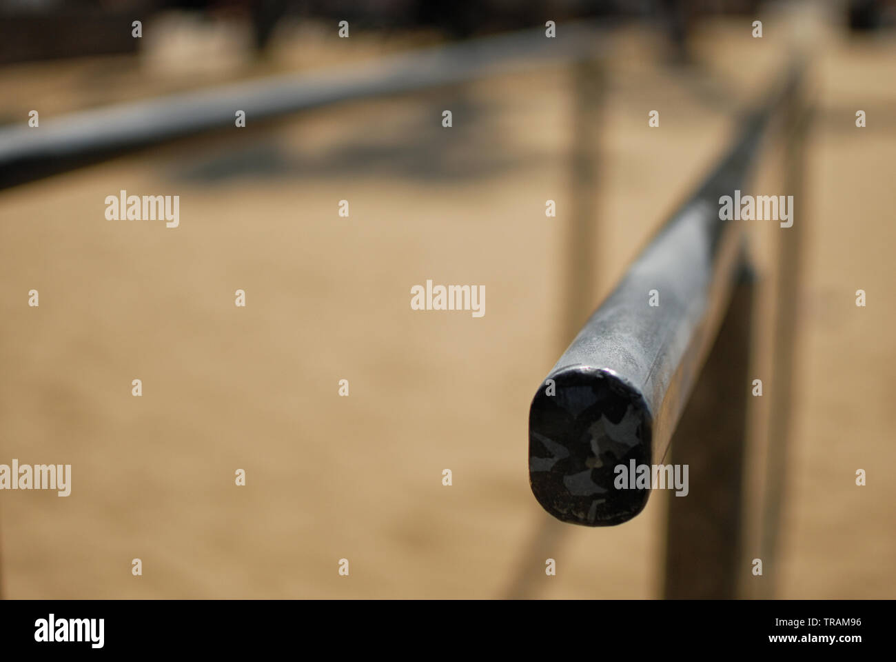 Parallel bar dips hi-res stock photography and images - Alamy