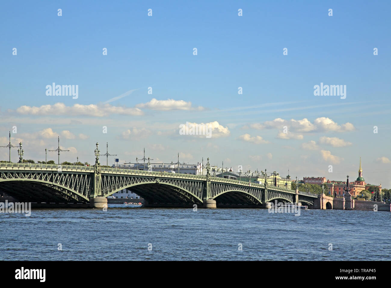 The bridge across the neva river hi-res stock photography and images ...