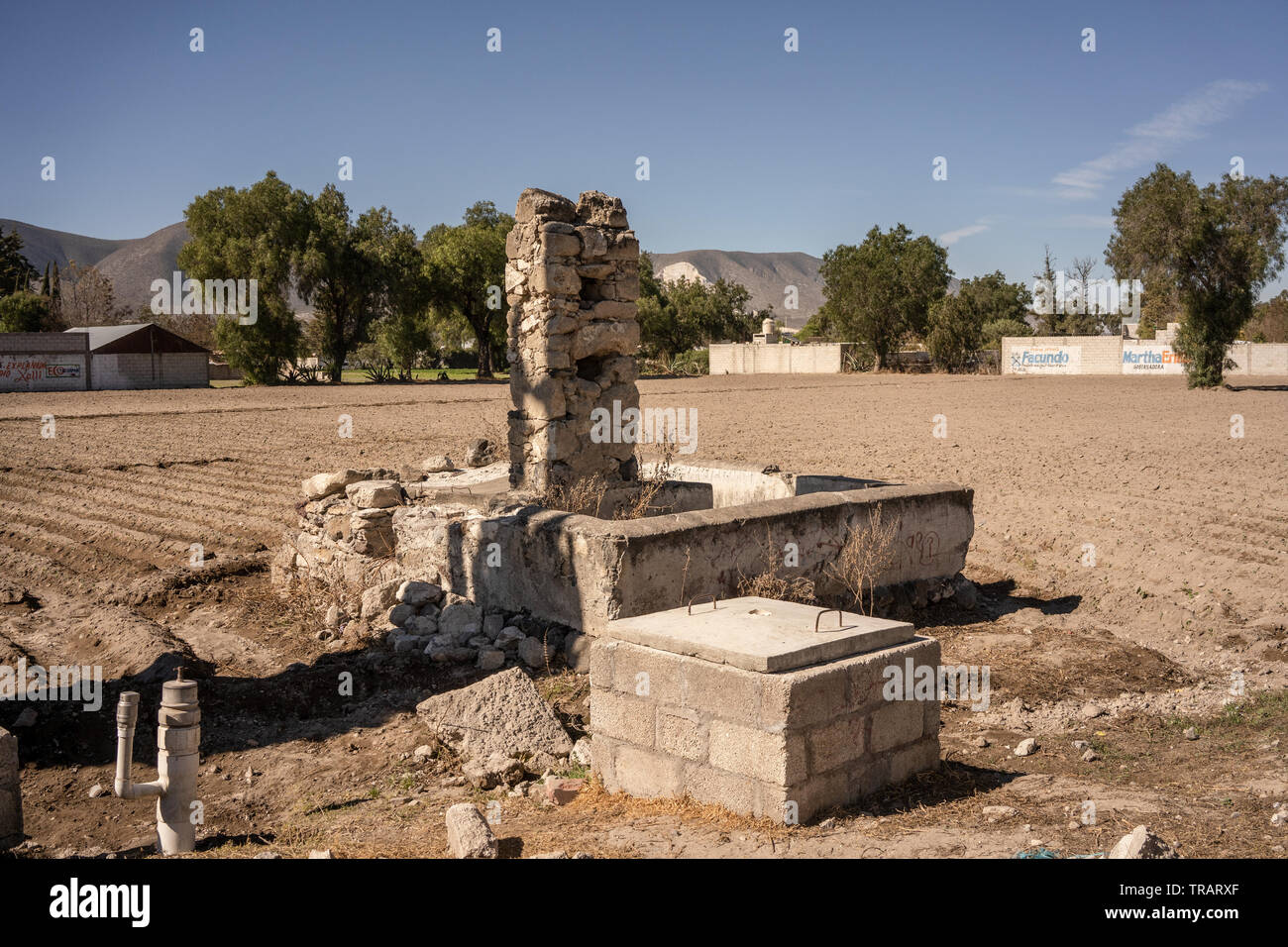 Crops dry mexico hi-res stock photography and images - Alamy