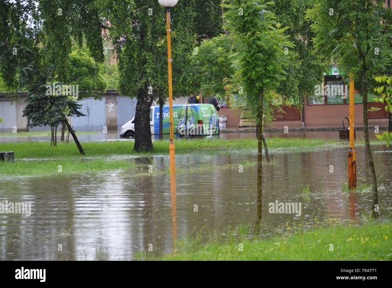 Raining heavily hi-res stock photography and images - Alamy