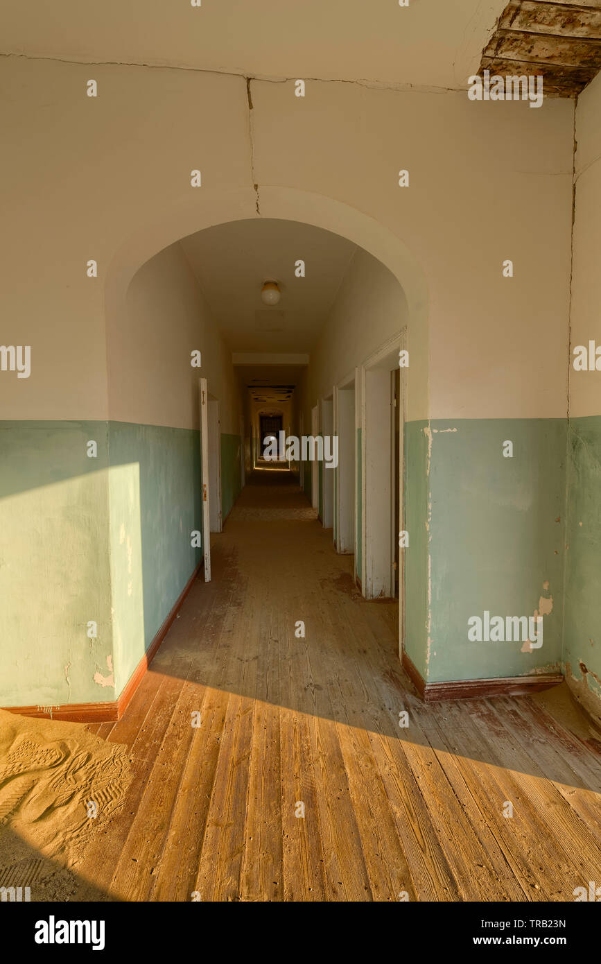 Dark hall hi-res stock photography and images - Alamy