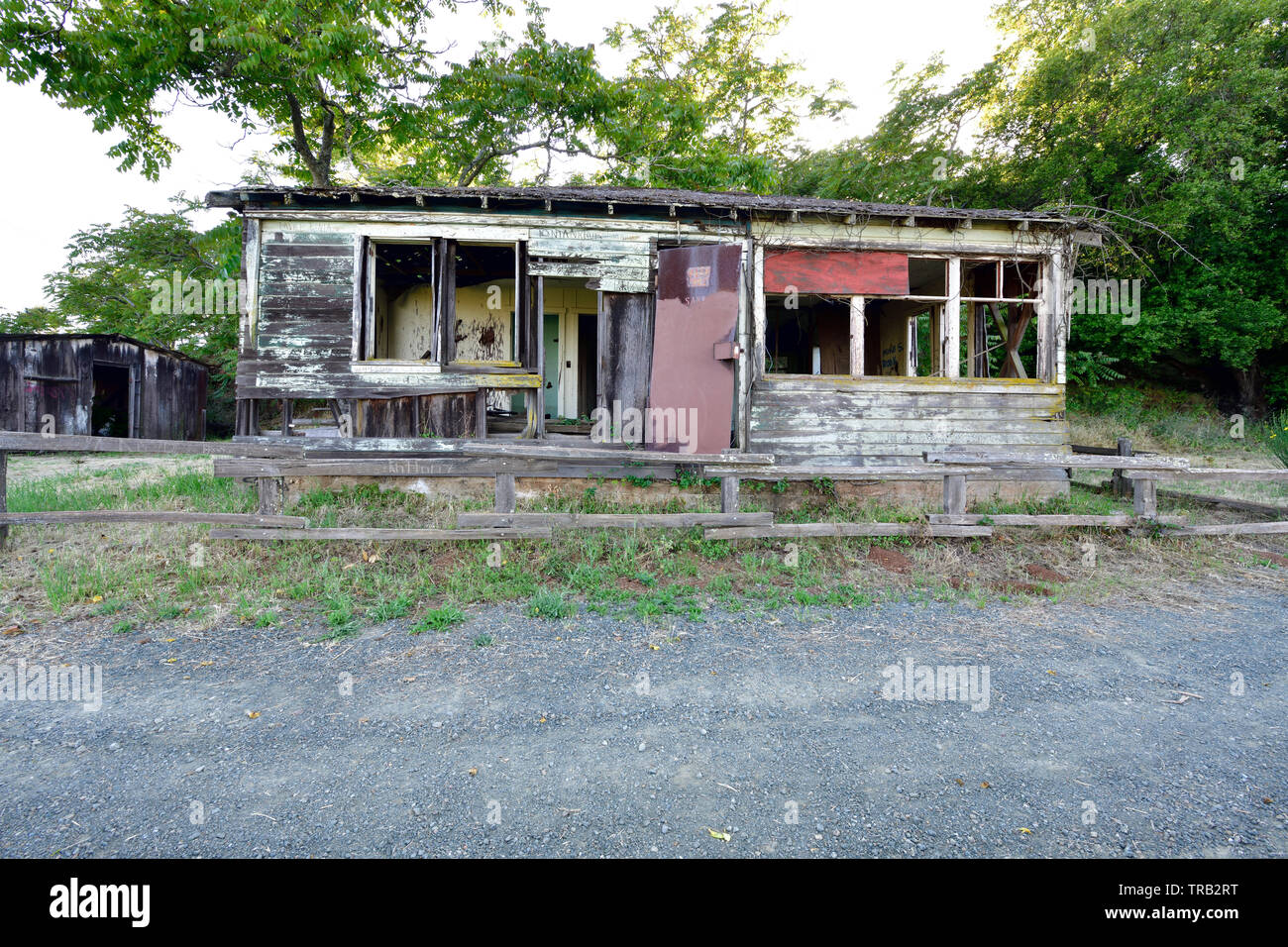 Abandoned historic mine mining hi-res stock photography and images - Alamy