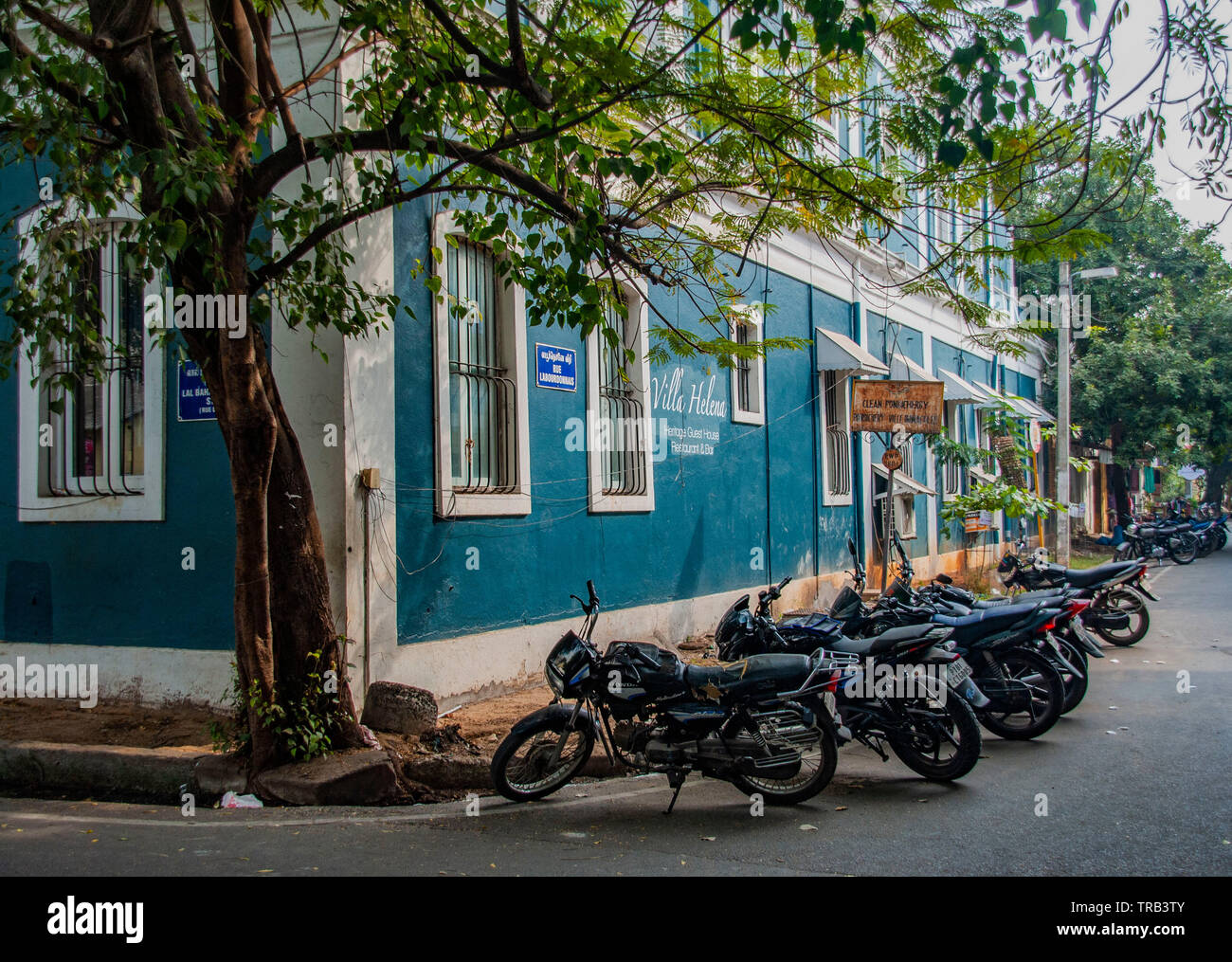 Pondicherry house hi-res stock photography and images - Alamy