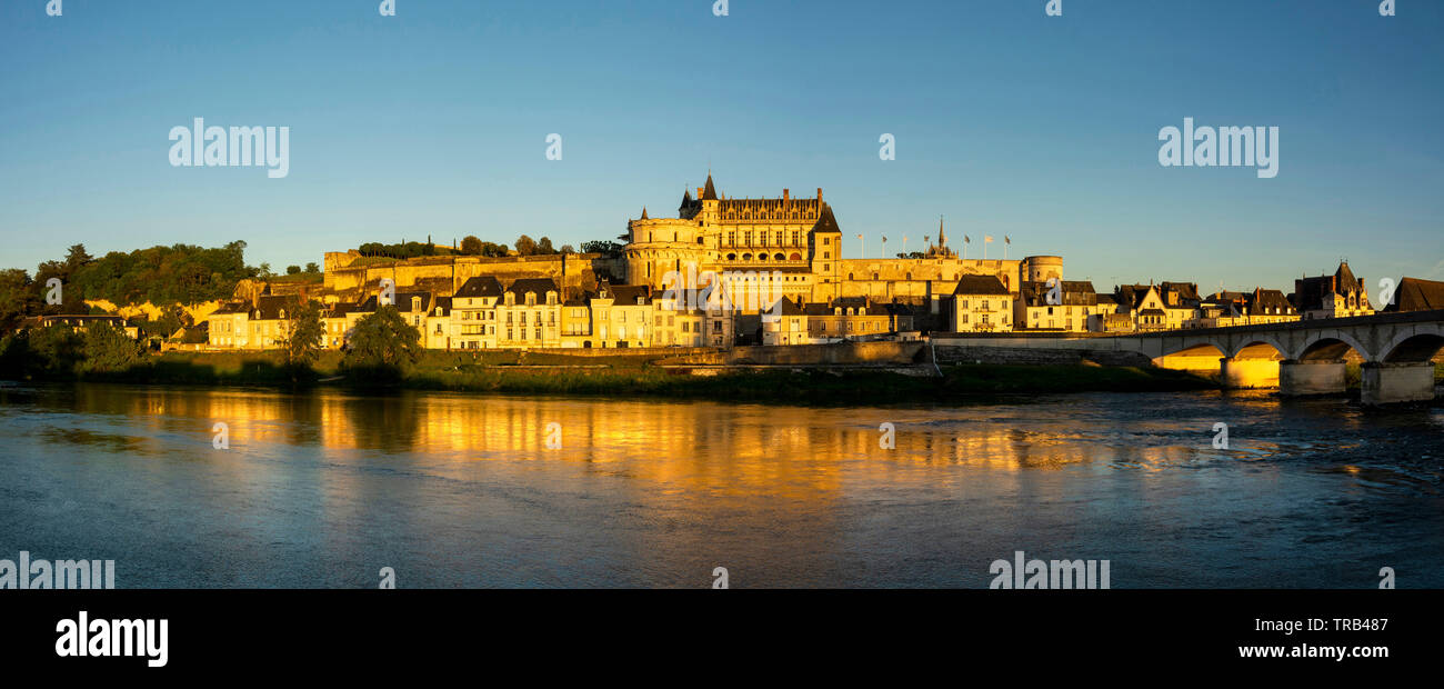 Renaissance castle of Amboise at sunset, Loire Valley, Unesco World ...