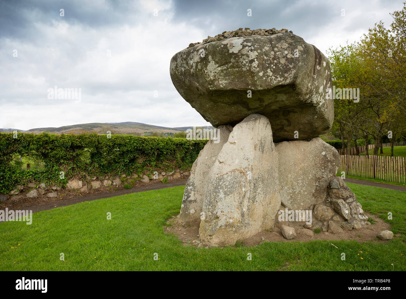 Ireland, Co Louth, Ballymascanian, Proleek Dolmen, Neolithic Portal ...