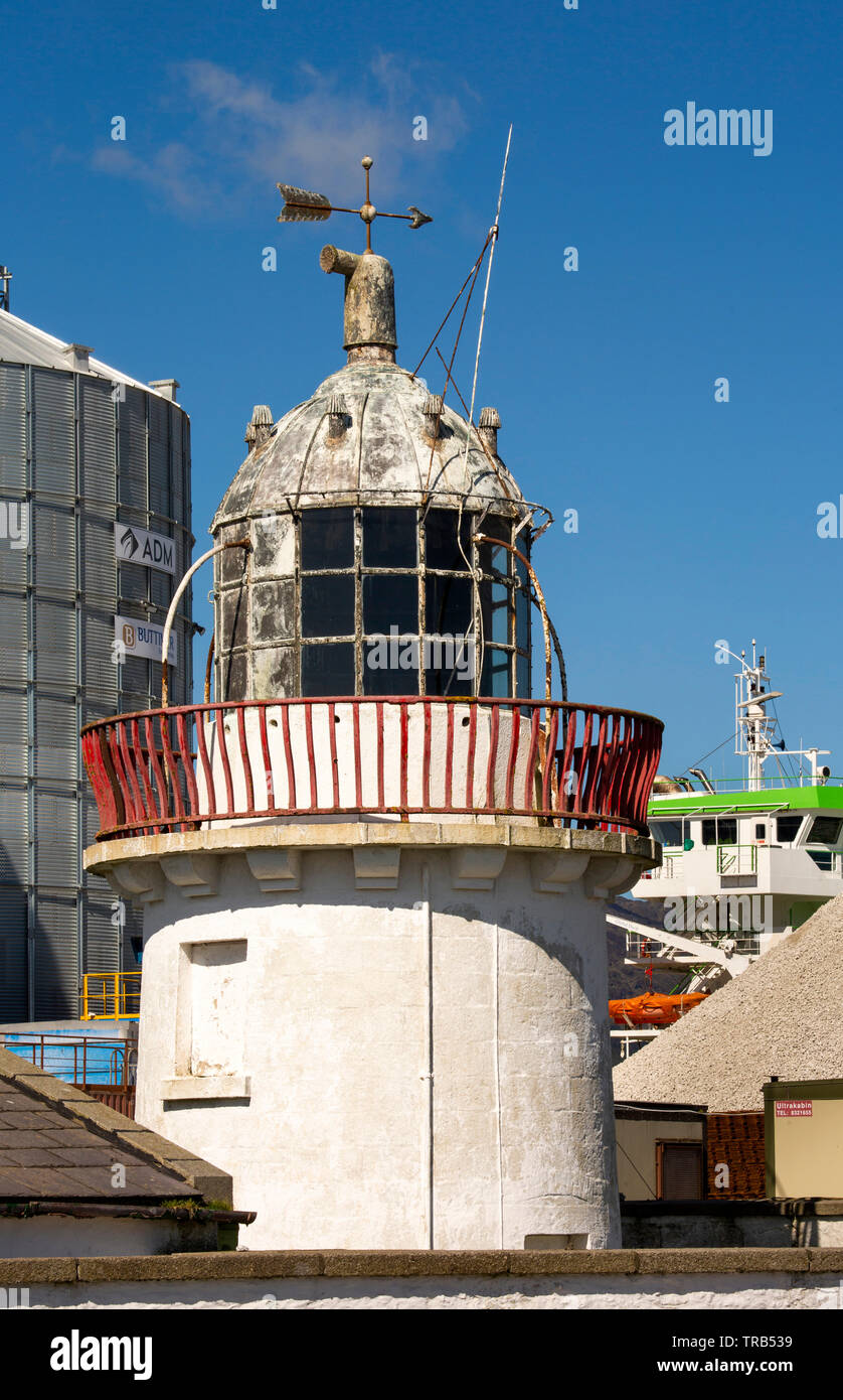 Dock wall hi-res stock photography and images - Alamy