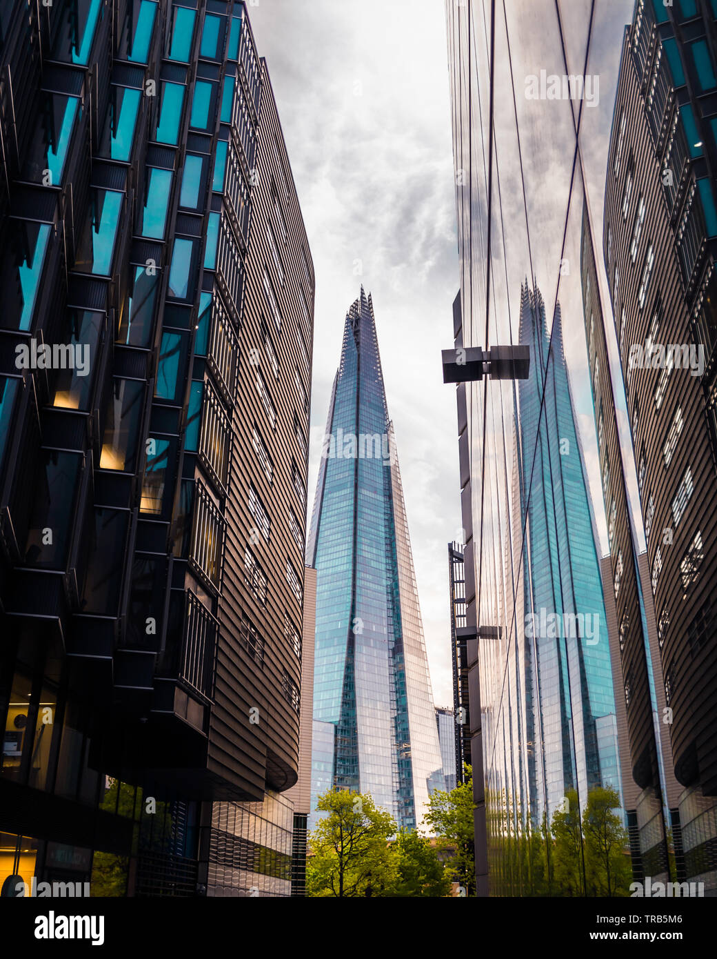 Wall Shard High Resolution Stock Photography and Images - Alamy
