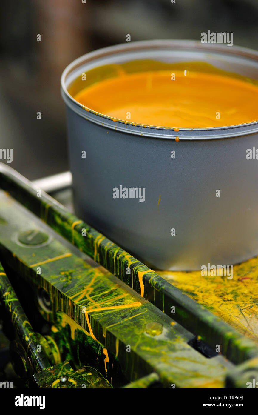 Offset litho printing hi-res stock photography and images - Alamy