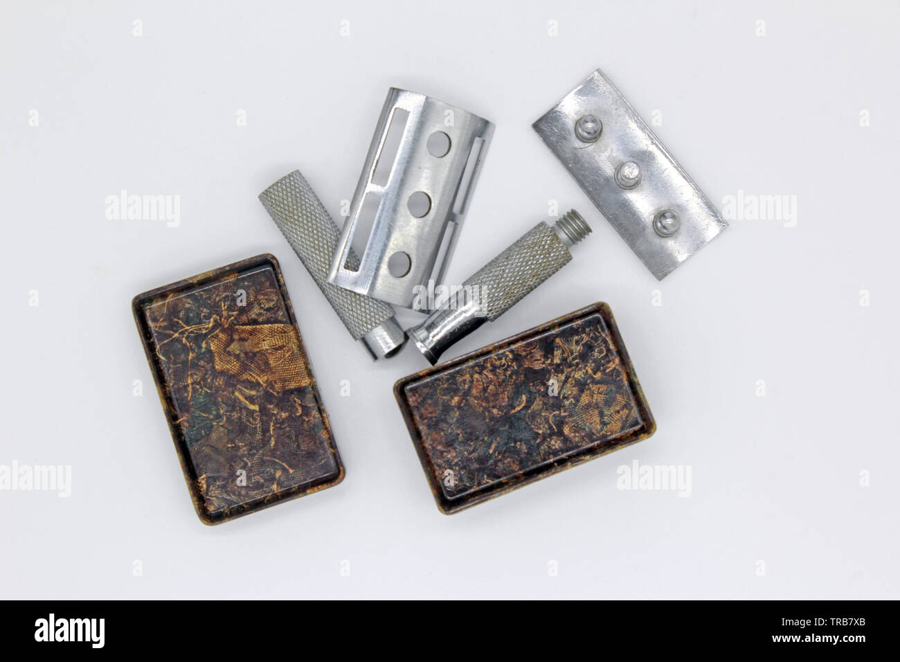 Antique shaving kit hi-res stock photography and images - Alamy