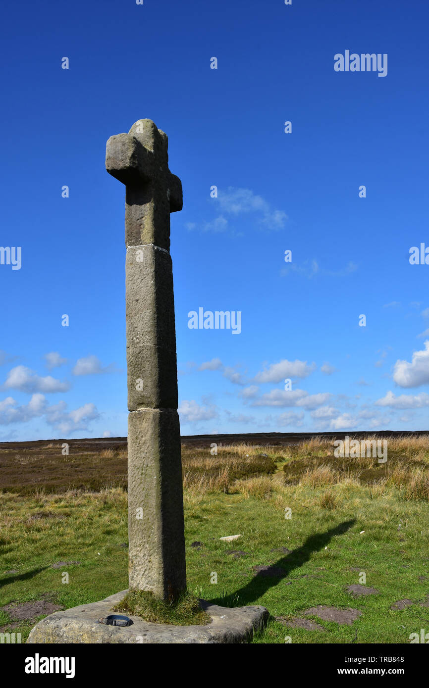 Stone cross waymarker located on the Danby High Moor in England Stock ...
