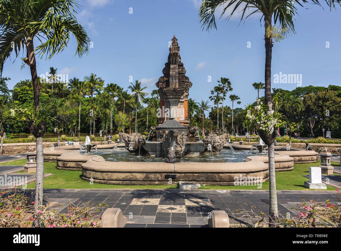 A fountain in a roundabout with Hindu statues, bali, indonesia Stock ...