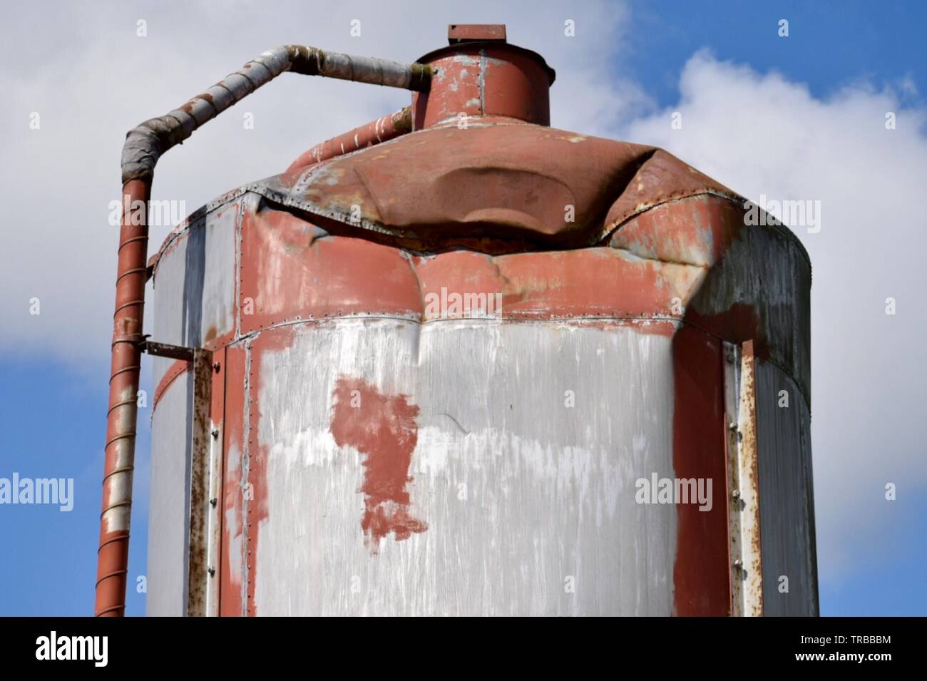 Disused silo hi-res stock photography and images - Alamy