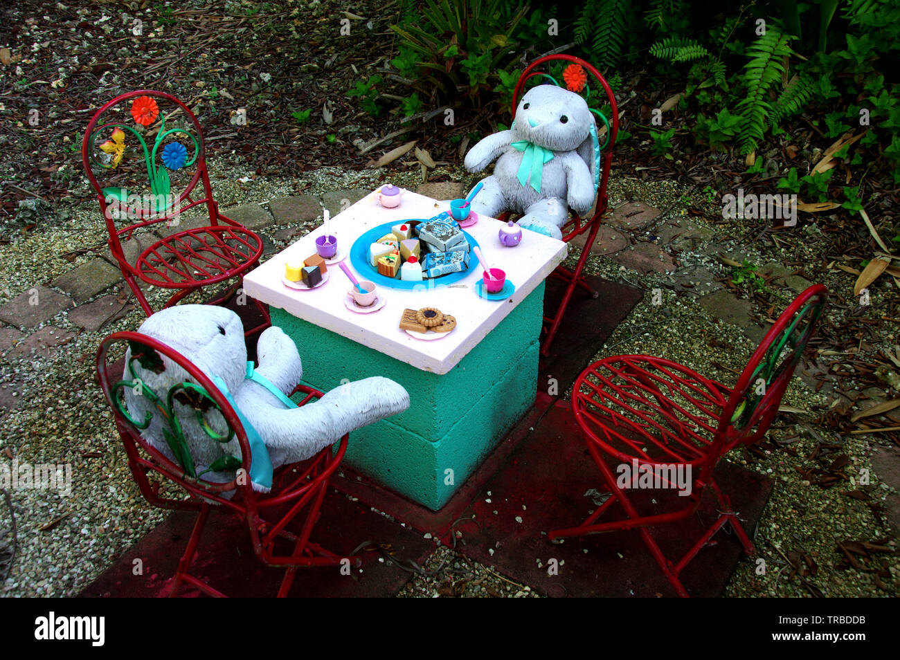 Garden Tea Setting Stock Photo - Alamy