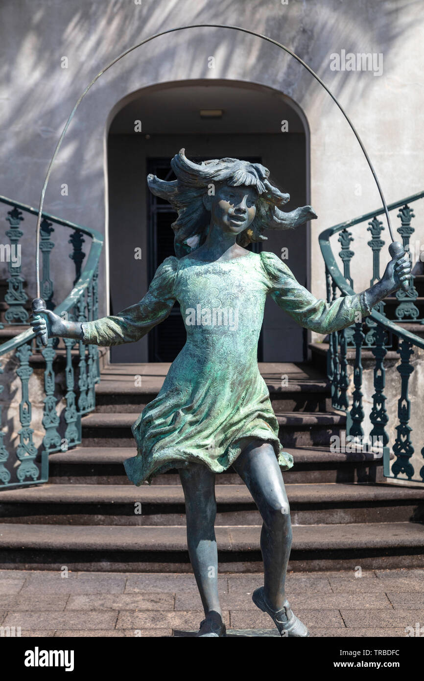 Sculpture Of Girl Skipping Rope High Resolution Stock Photography and ...