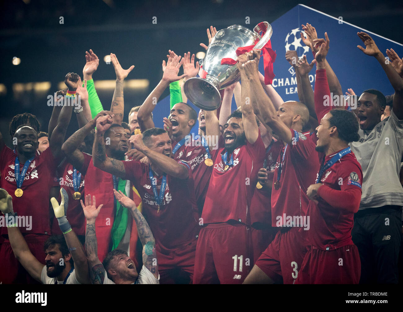 Salah champions league final trophy hi-res stock photography and images ...