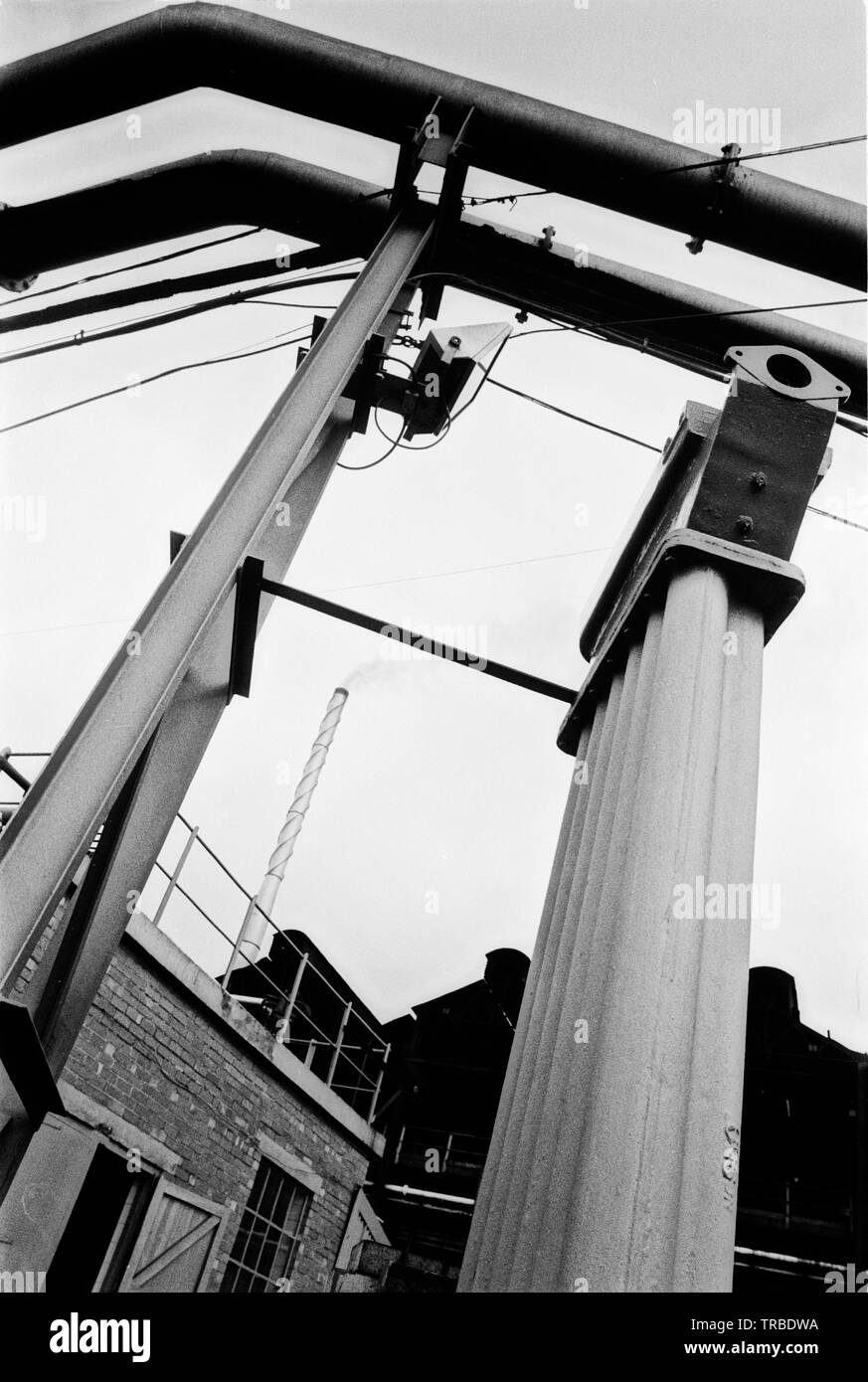 Coalite hi-res stock photography and images - Alamy