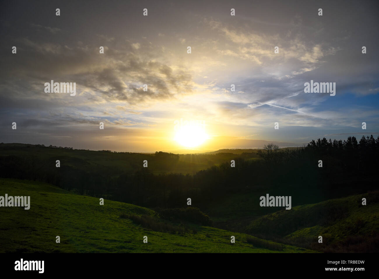 Cold sunrise in the valley Stock Photo - Alamy