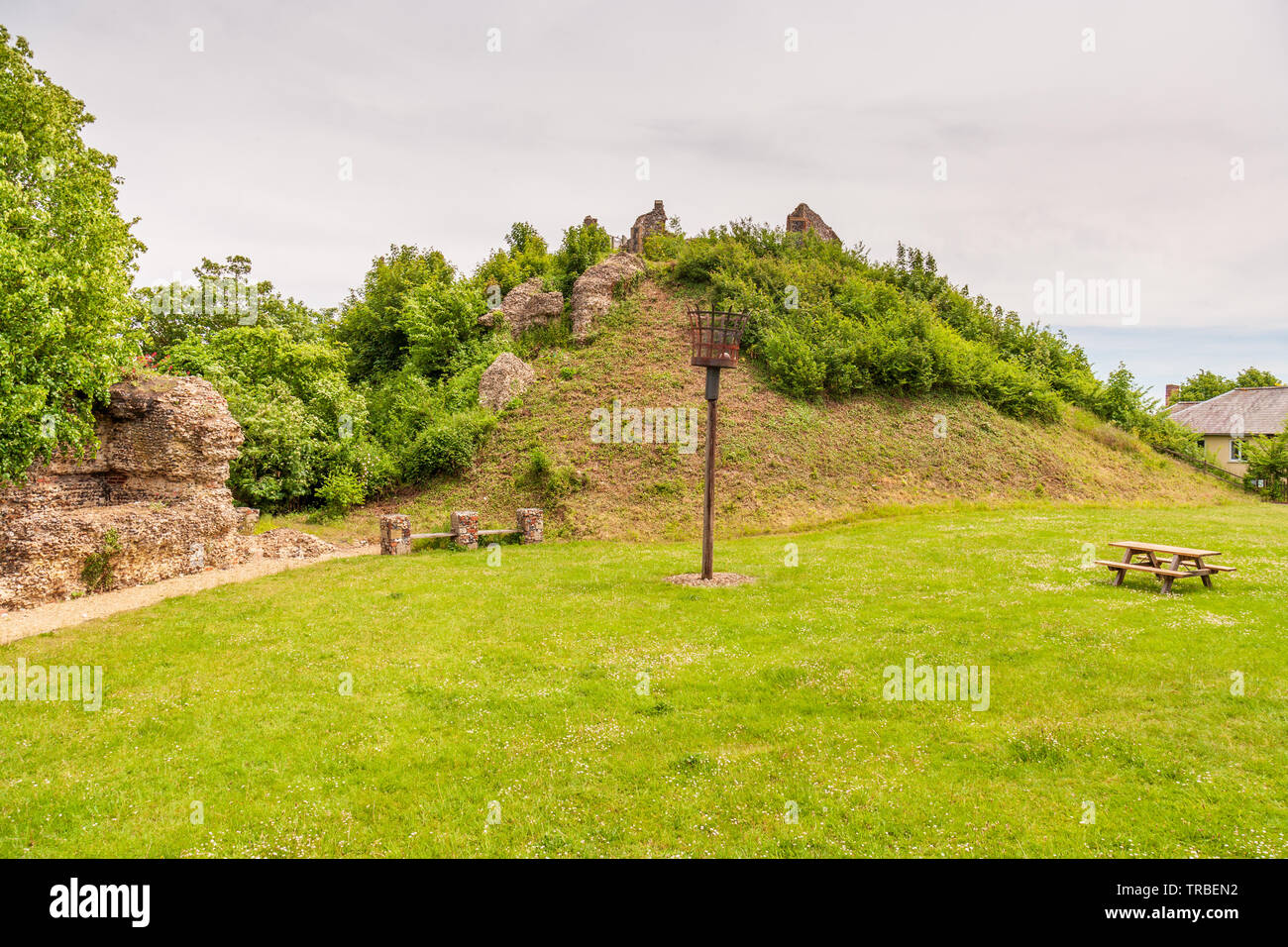 Norman motte and bailey ruins hi-res stock photography and images - Alamy