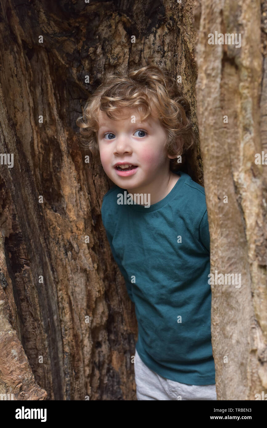 Preschool children play outdoors hi-res stock photography and images ...