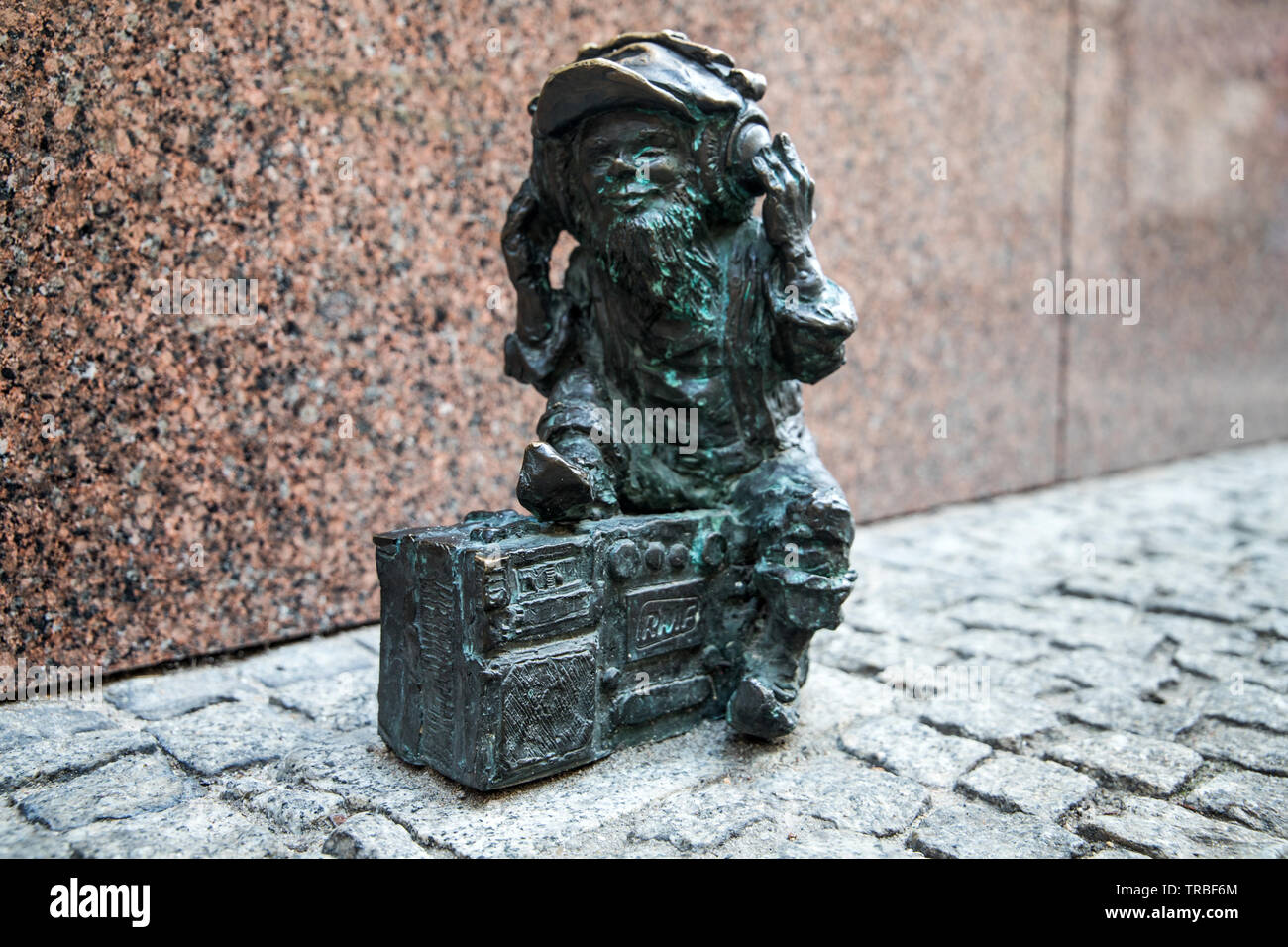 bronze dwarfs gnomes sculpture, symbol of Wroclaw city, Poland Stock ...
