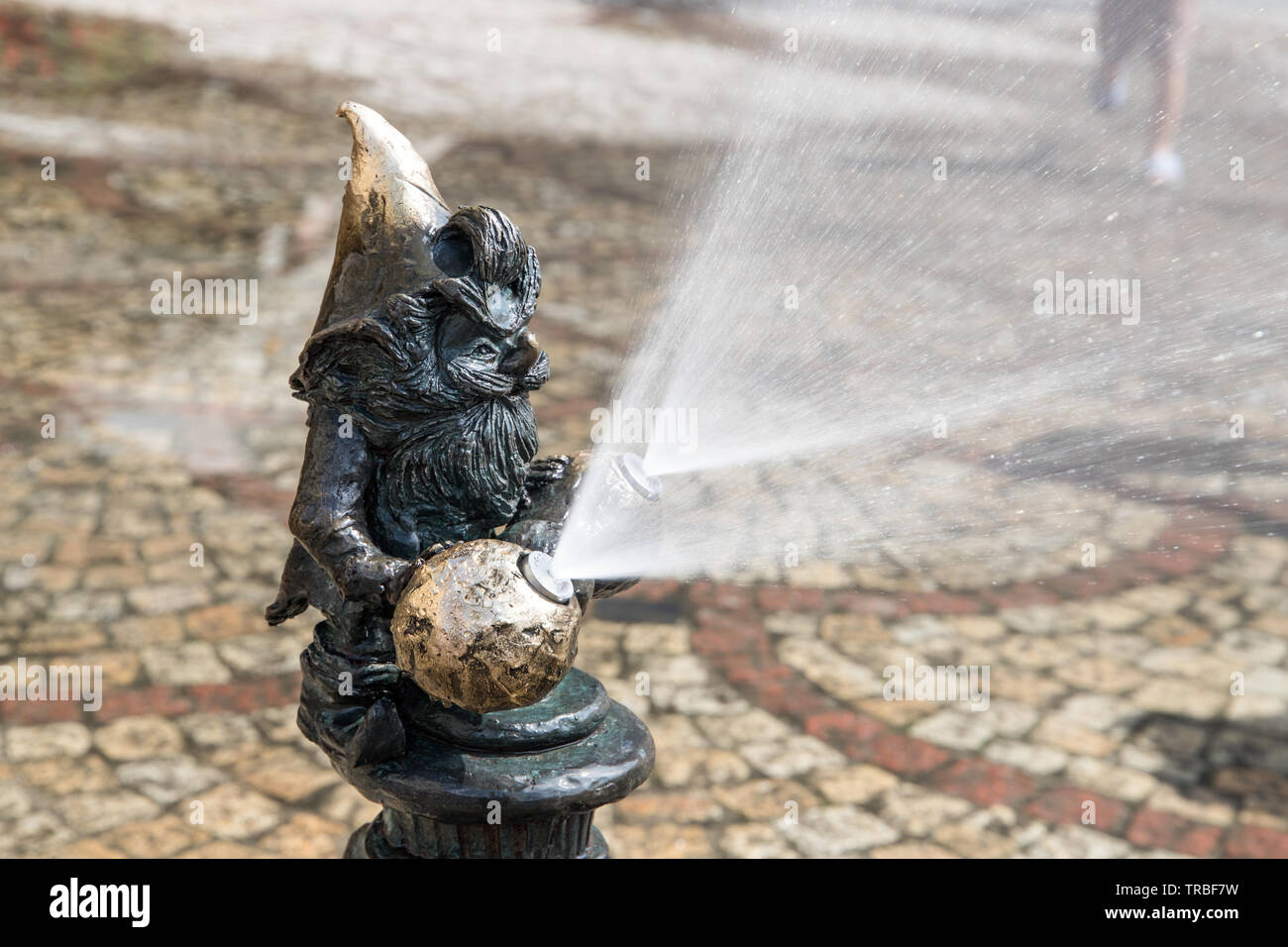 bronze dwarfs gnomes sculpture, symbol of Wroclaw city, Poland Stock ...