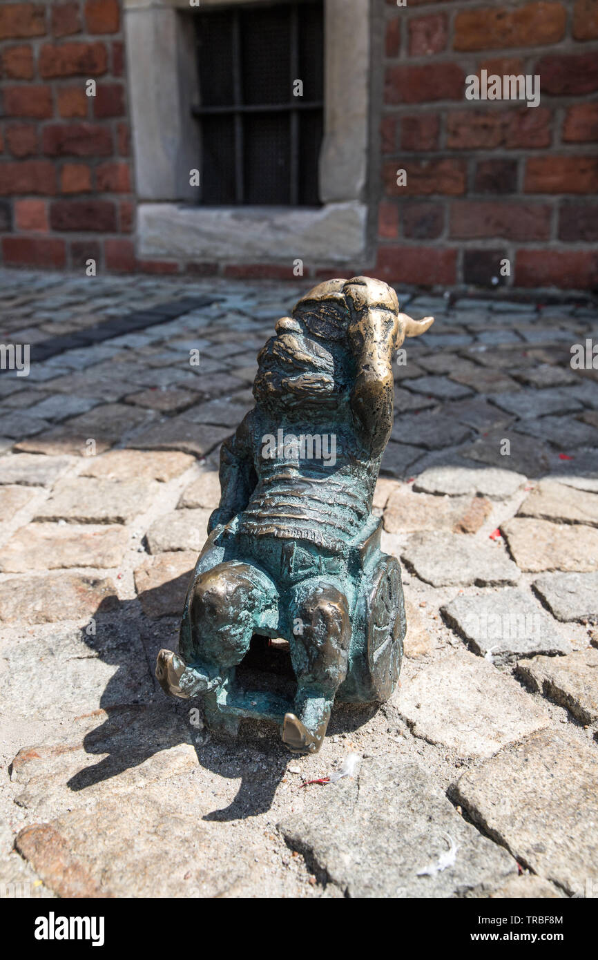 bronze dwarfs gnomes sculpture, symbol of Wroclaw city, Poland Stock ...