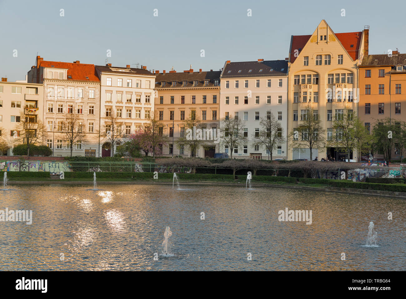 Angel pond hi-res stock photography and images - Alamy