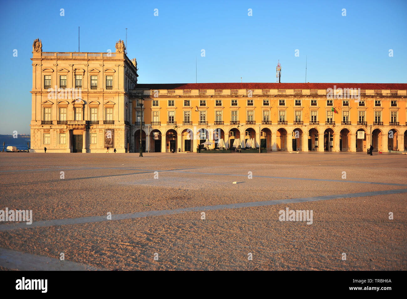 Facade of building on Praca do Comercio Stock Photo - Alamy