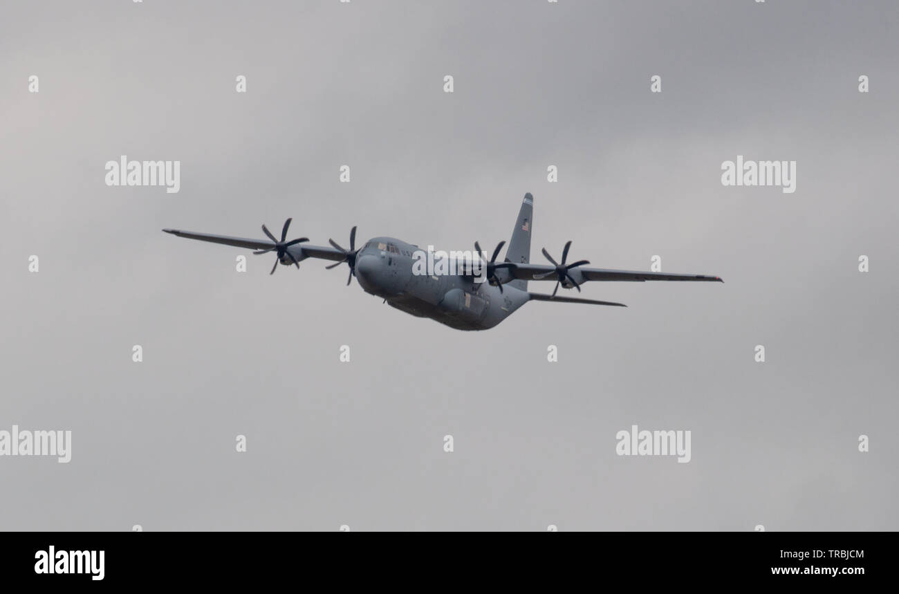 Air to air refuelling a400m hi-res stock photography and images - Alamy