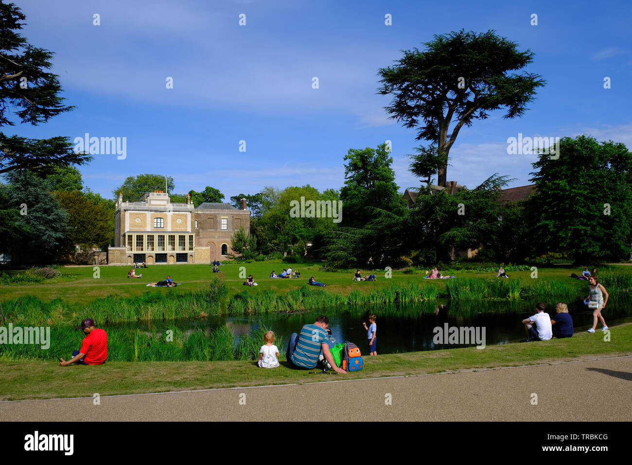 Picturesque manor house hi-res stock photography and images - Alamy