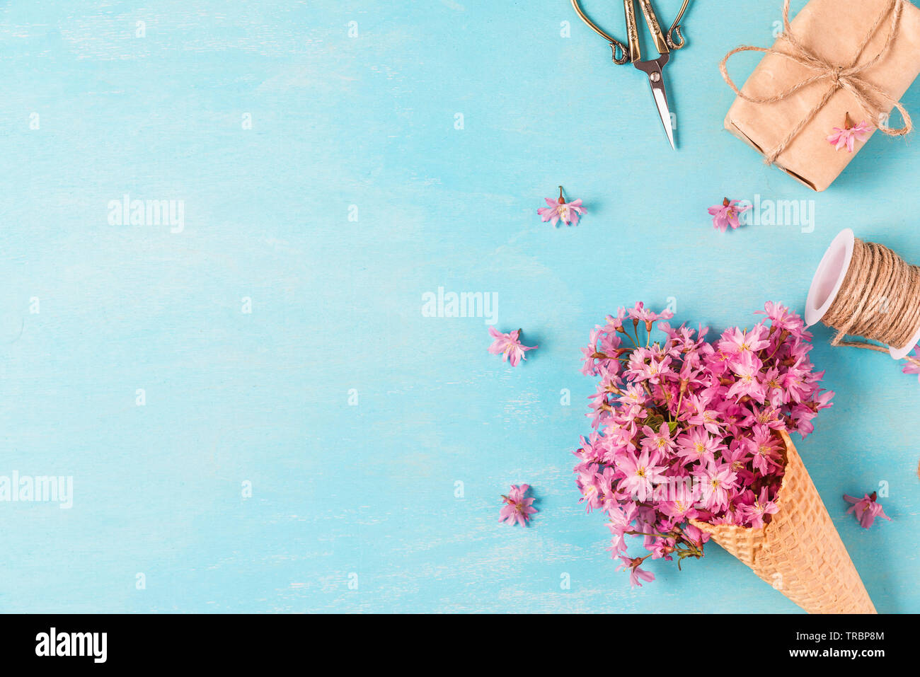 Cream wedding background hi-res stock photography and images - Alamy