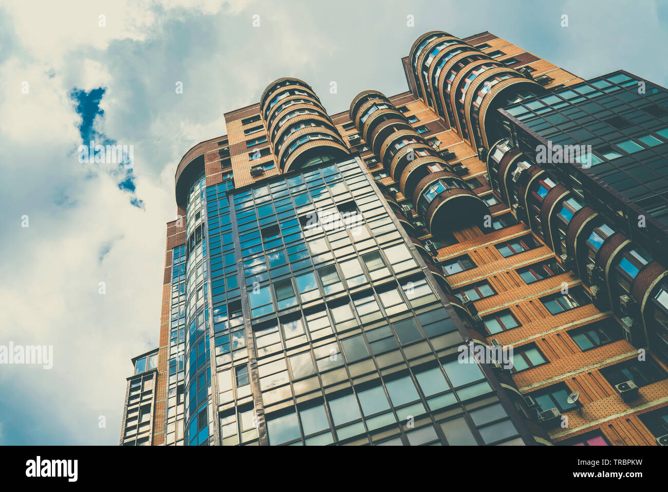 Elevation high rise residential apartment hi-res stock photography and ...