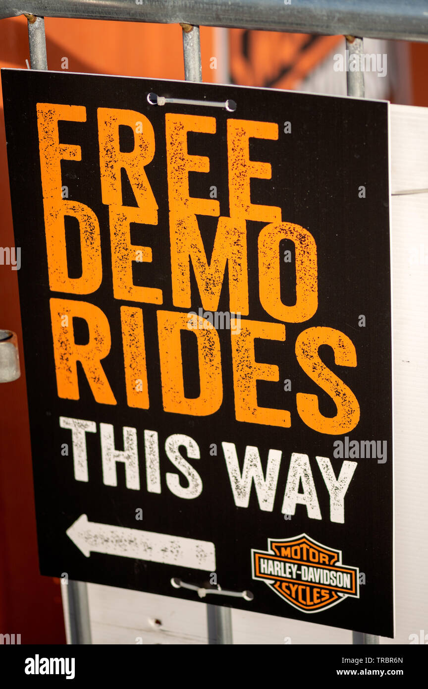 Free demo rides hi-res stock photography and images - Alamy