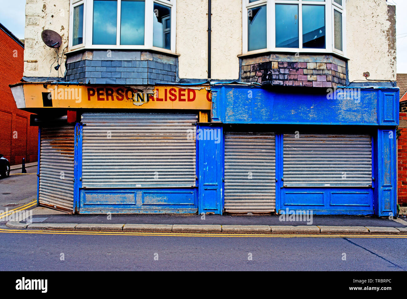 Run Down Shop High Resolution Stock Photography and Images - Alamy