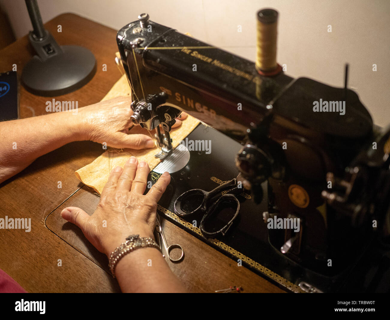 Sawing machine hi-res stock photography and images - Alamy