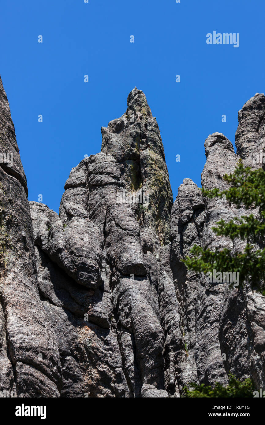 Enormous rock formations against a brilliant blue sky in the Cathedral ...