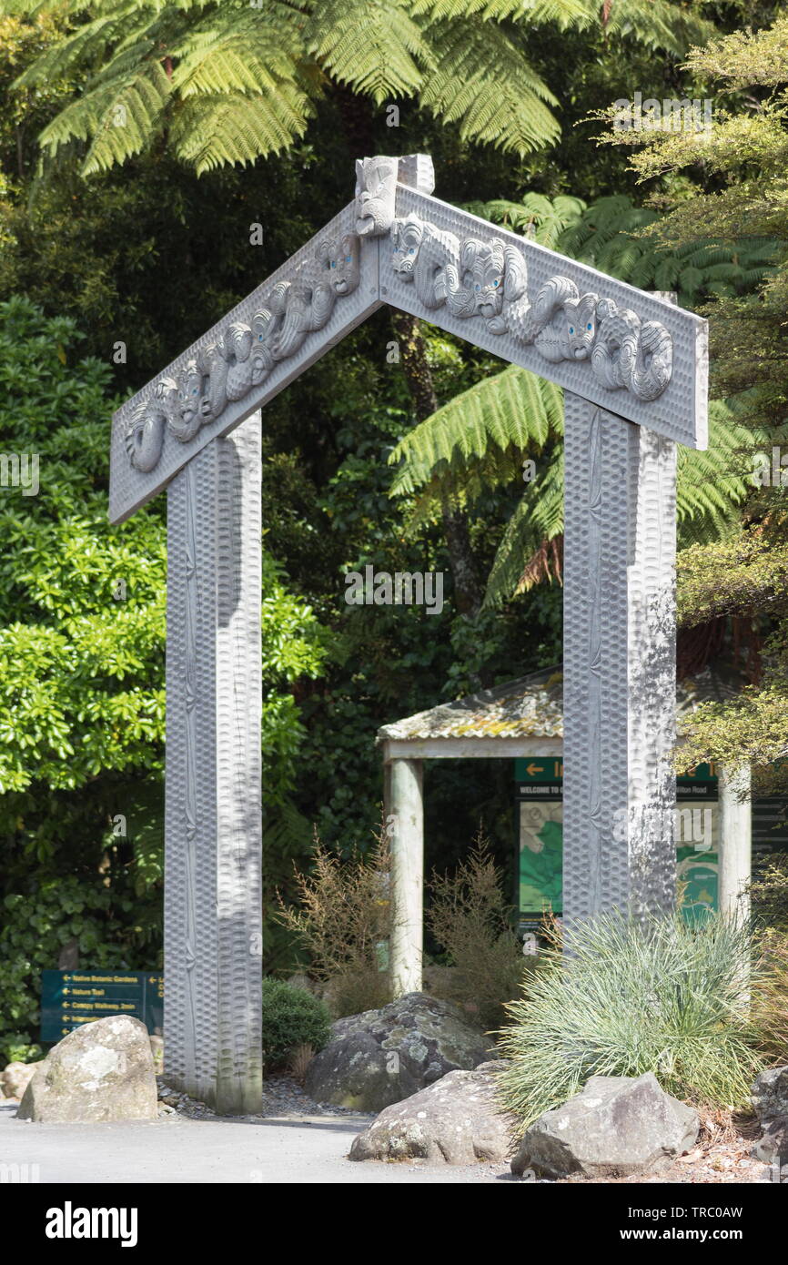 Wellington, New Zealand -November 7, 2017: A carved Maori Gateway at ...