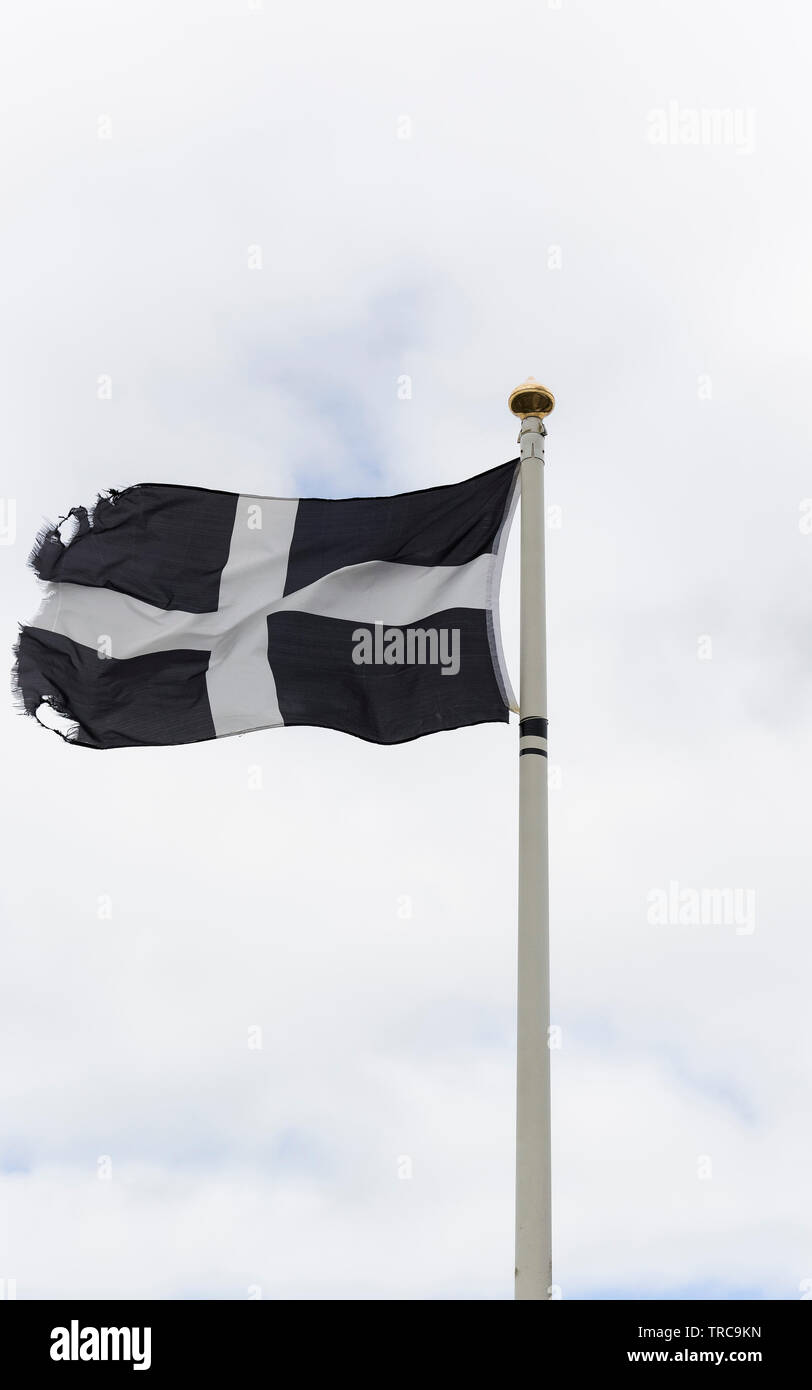 Saint Piran's flag of Cornwall, UK Stock Photo - Alamy