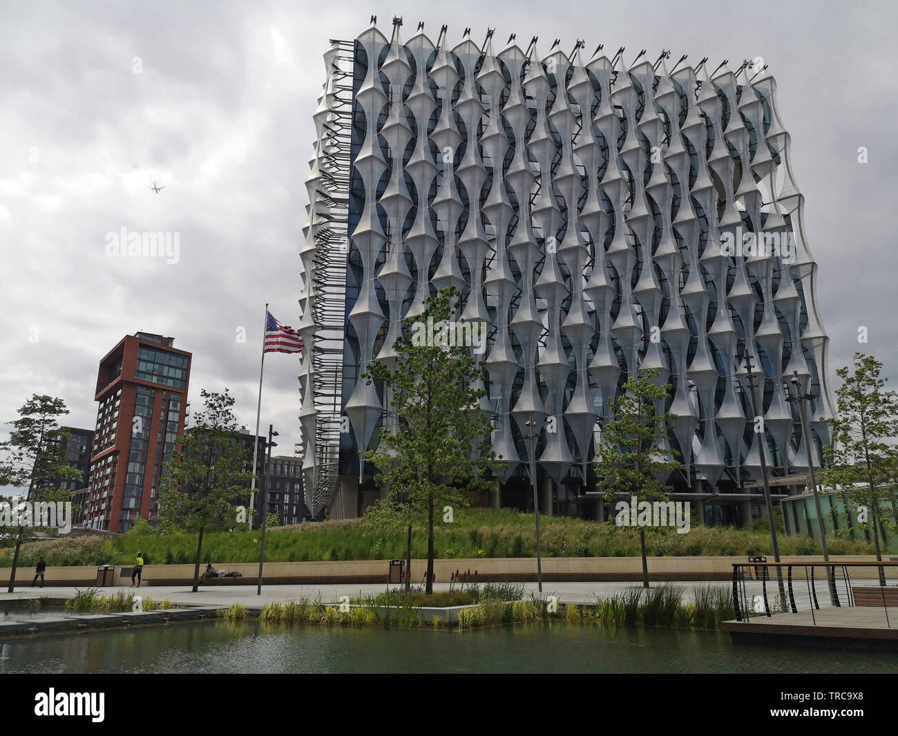 The new US American Embassy and Embassy Gardens under construction in ...