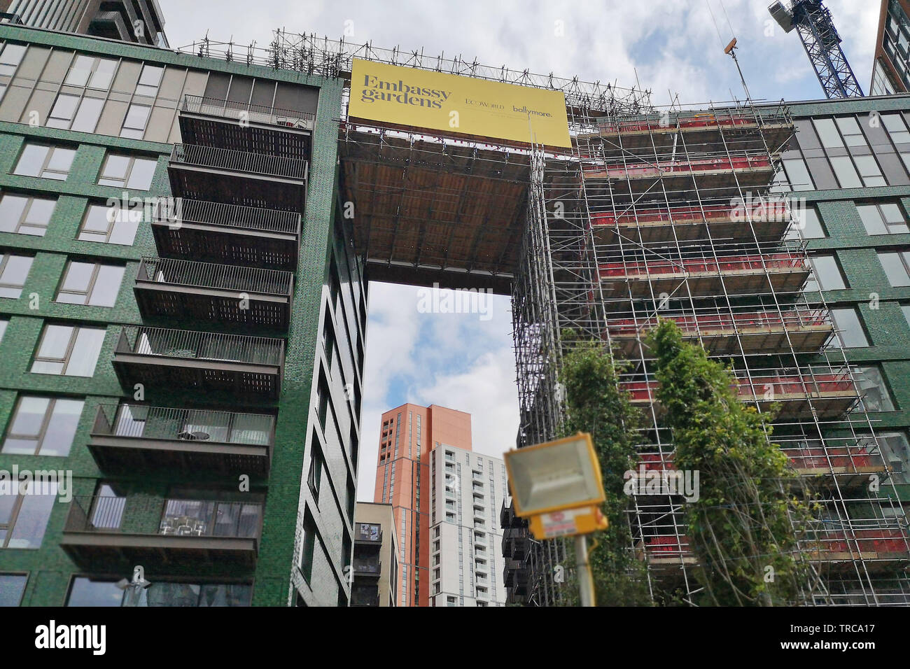 Sky swimming pool nine elms hi-res stock photography and images - Alamy