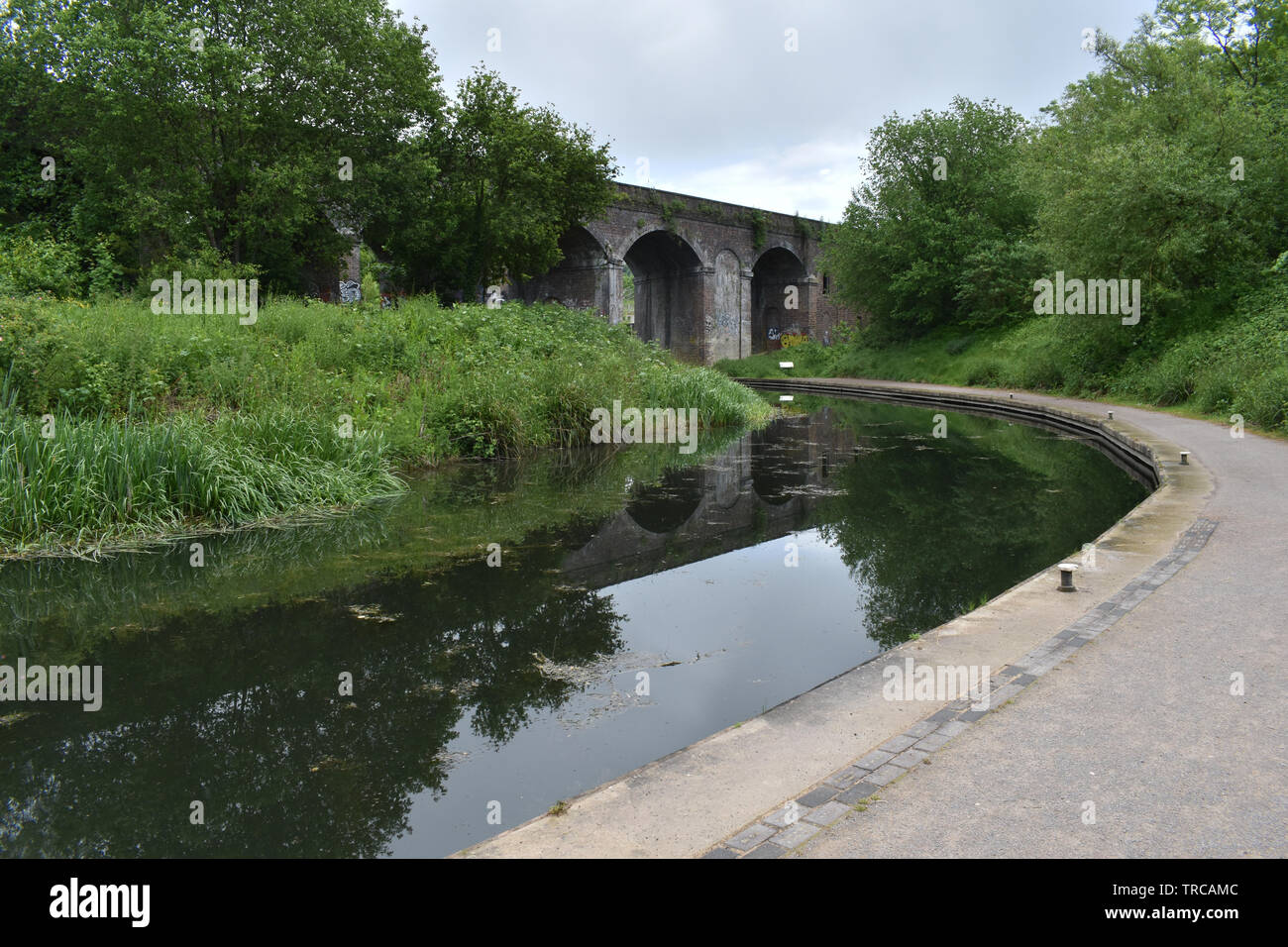 Stroud canal hi-res stock photography and images - Alamy