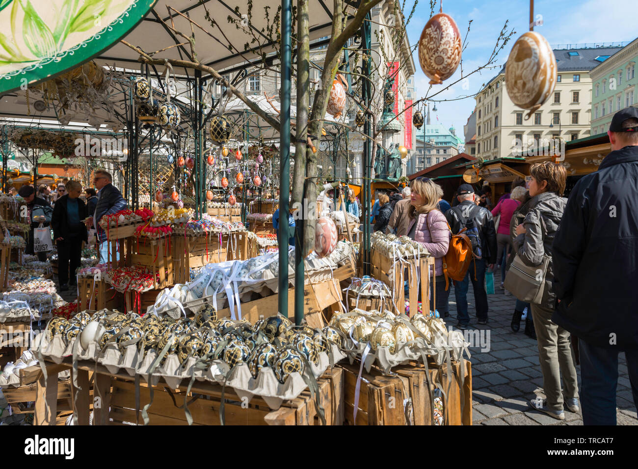 Easter in the city hi-res stock photography and images - Alamy