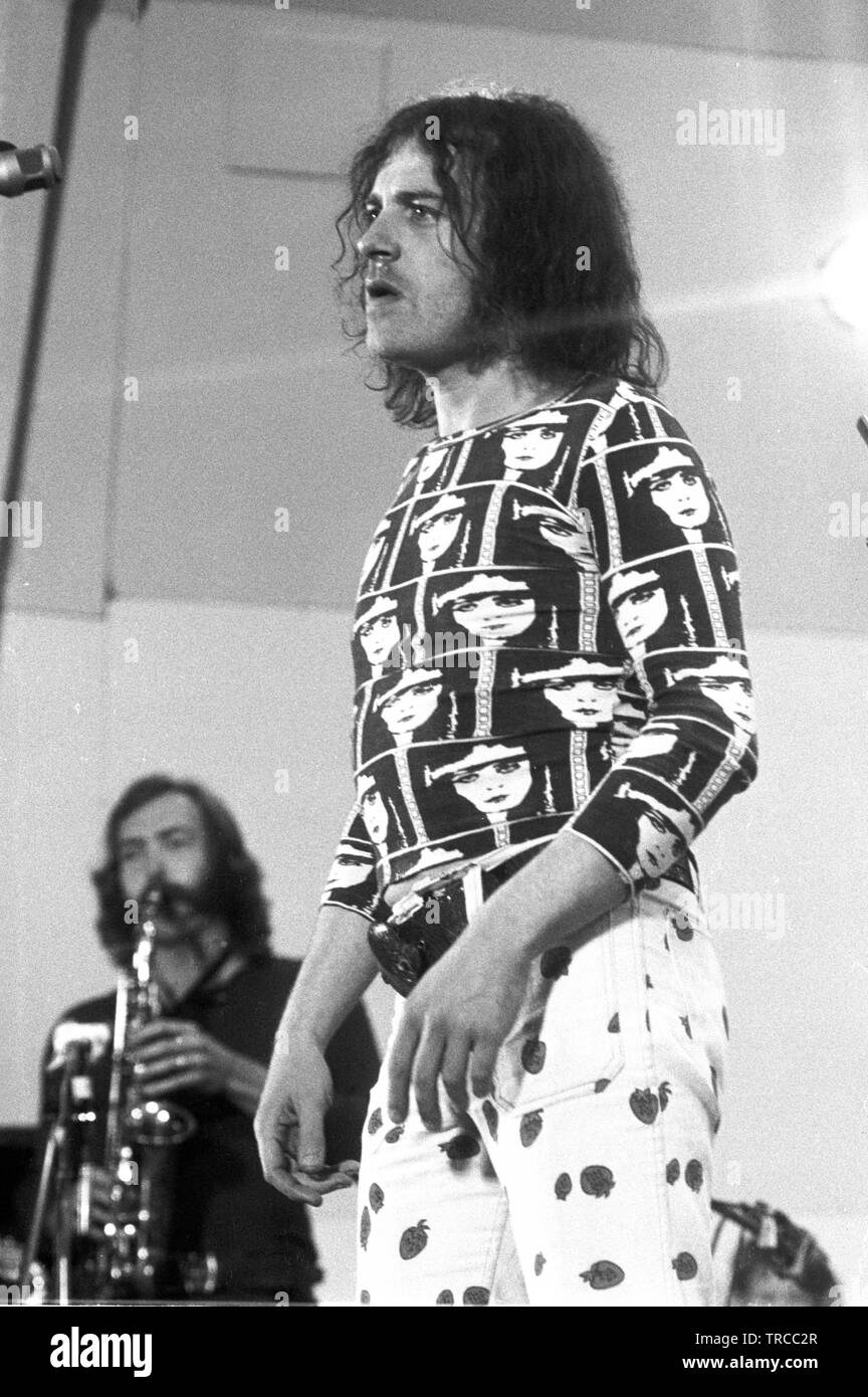 LONDON - JUNE 03: Joe Cocker performs live on stage at Crystal Palace ...