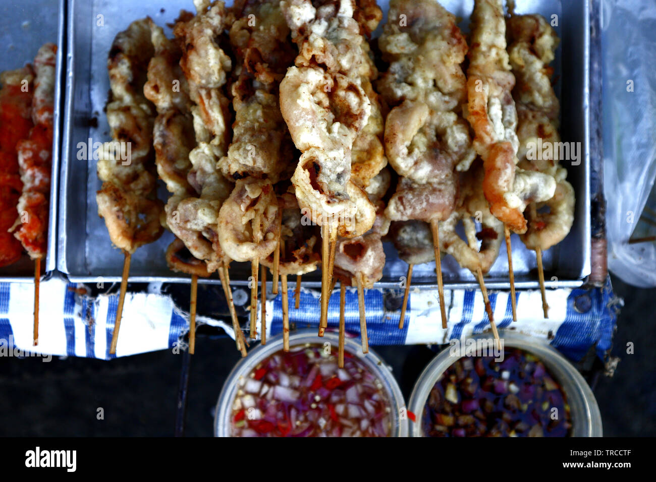 Food cart filipino hi-res stock photography and images - Alamy