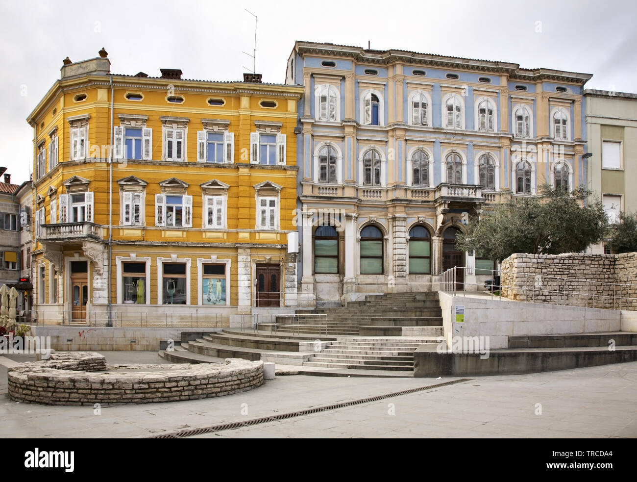 Old street in Pula. Croatia Stock Photo - Alamy