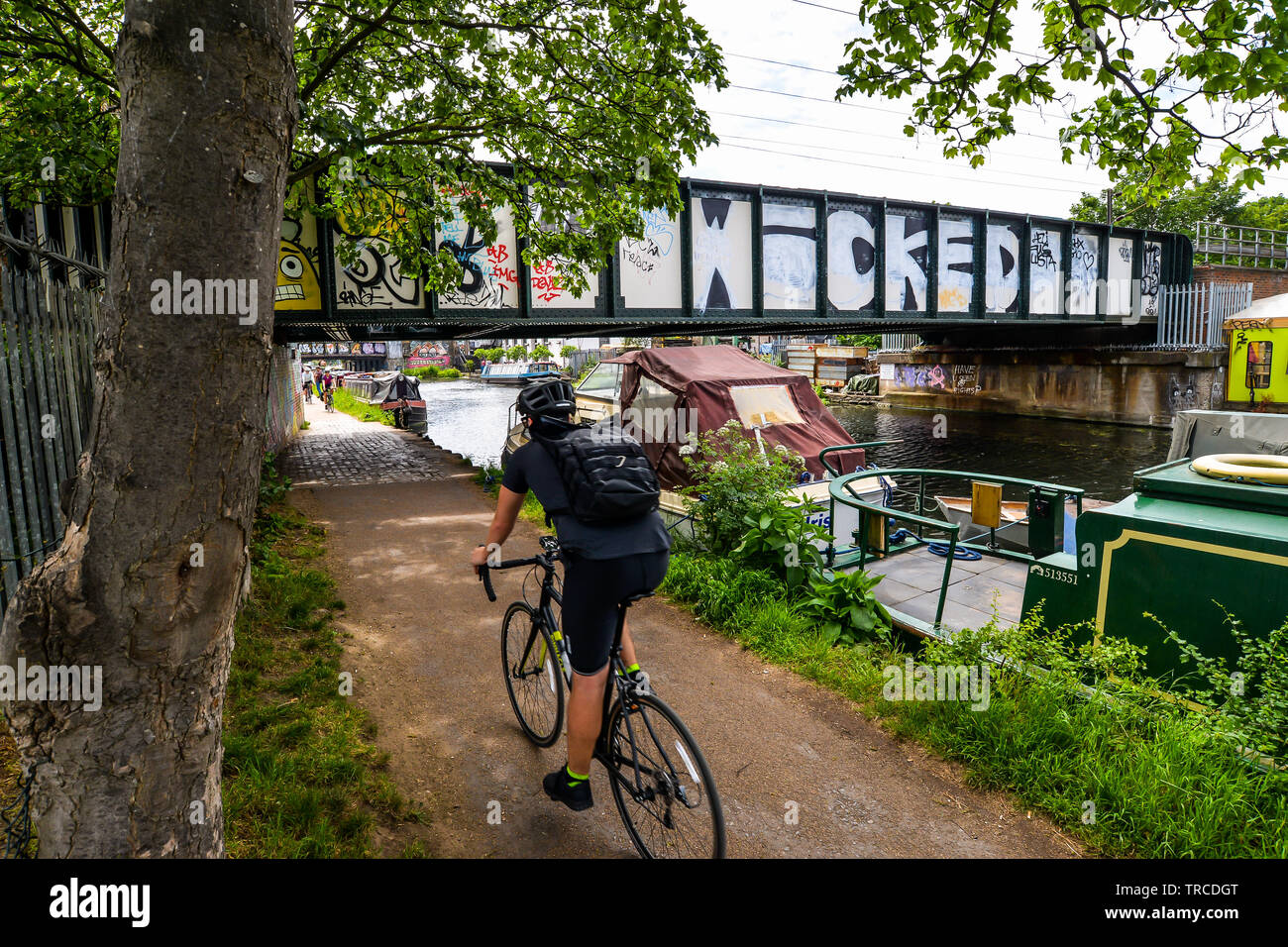 6/1 - The towpath on the River Lee running through the East End of ...