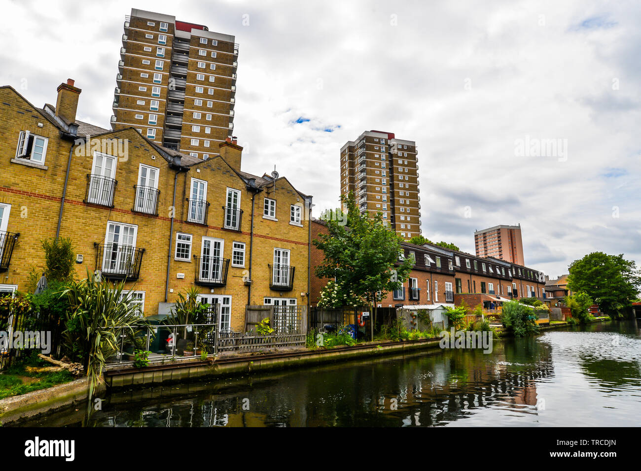 6/1 - The towpath on the River Lee running through the East End of ...